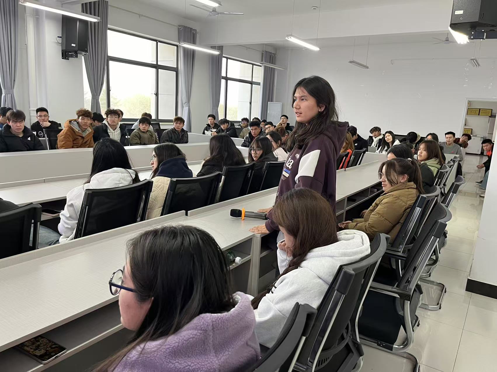 管理学院召开“铸牢中华民族共同体意识”主题教育大会暨“书记面对面”座谈会-西安科技大学管理学院